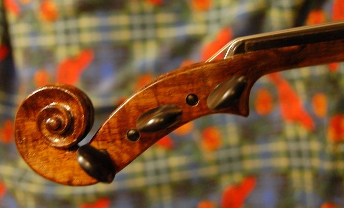 5-string progress #17: done! | Bluefiddle's West Wind Strings